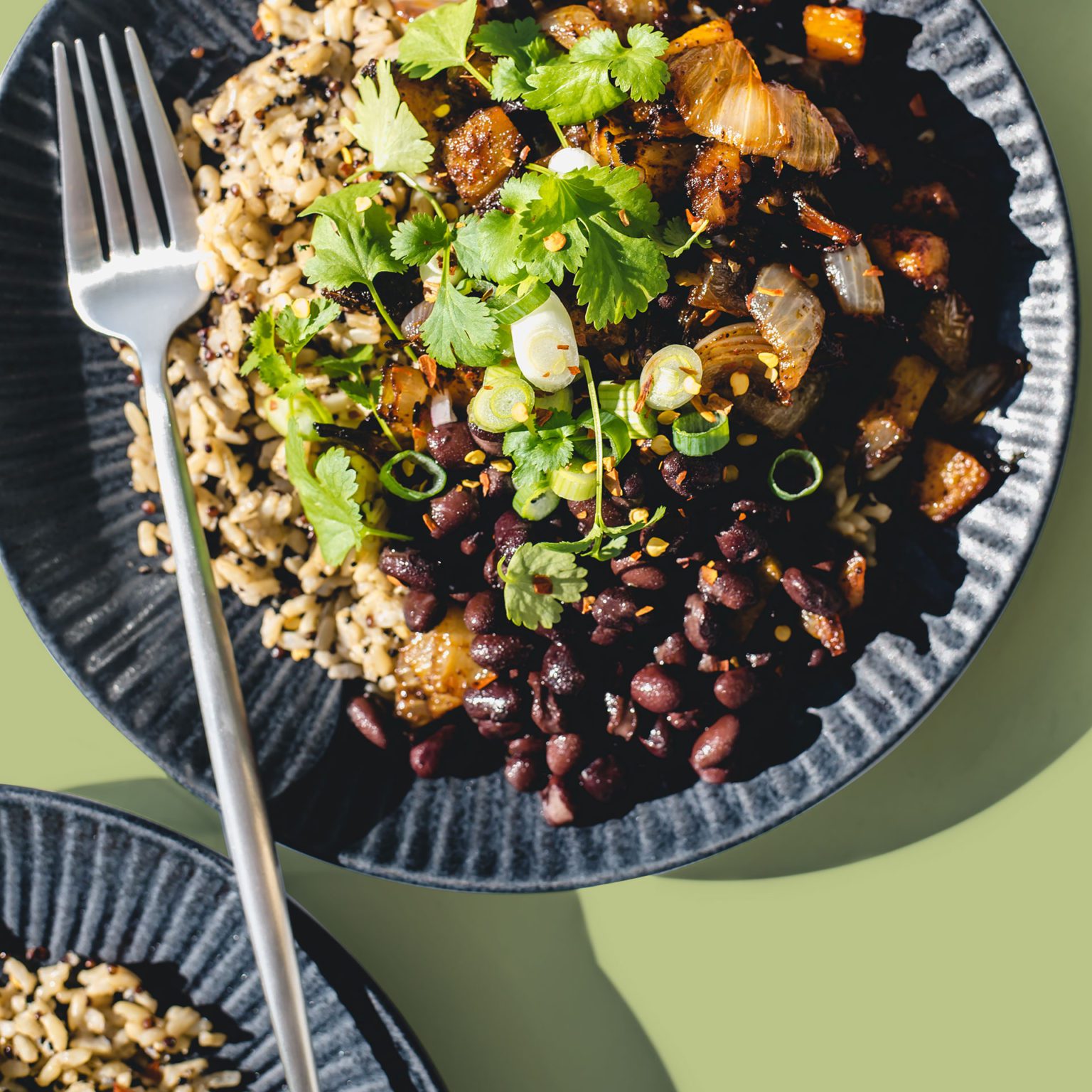 Eat Down the Fridge: One Pan Mexican-Inspired Quinoa - Misfits Market